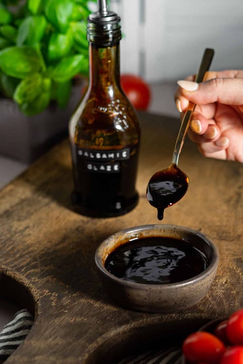 How to Create a Delicious Tangy Balsamic Glaze Using Extra Virgin Olive Oil